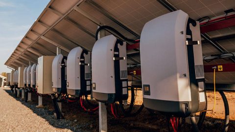 Qual è la differenza tra corrente continua e corrente alternata? - Energit